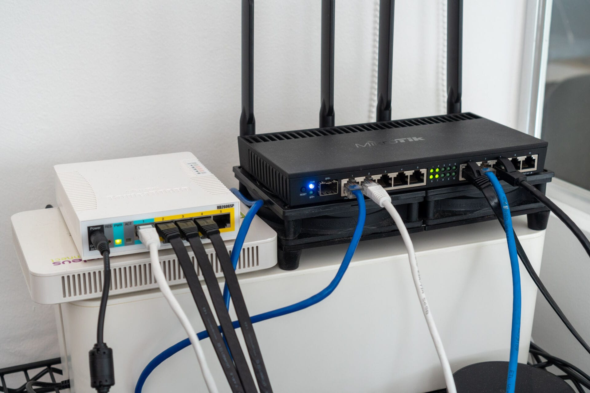 Step by Step Cara Menghubungkan Mikrotik dengan Internet - Honet